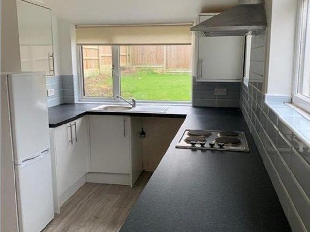 Hillborough Road, Luton LU1, 5 bed detached house to rent, £2,150 pcm | PrimeLocation