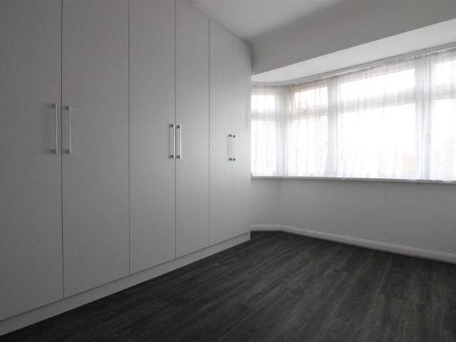 Hillborne Close, Hayes 3 bed house to rent £2,195 pcm £507 pw