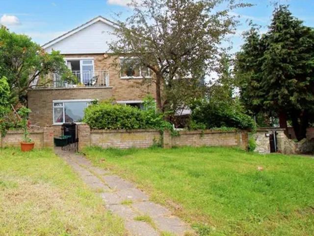 Hillbrow Road, London, BR1 4JL, United Kingdom | 4 bed house for rent #136867265 | Rentberry