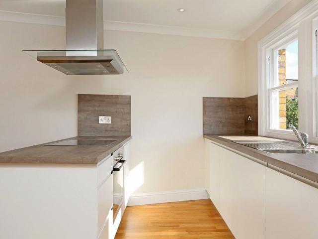 Hillgate Place, London SW12, 1 bed flat to rent, £2,200 pcm | PrimeLocation