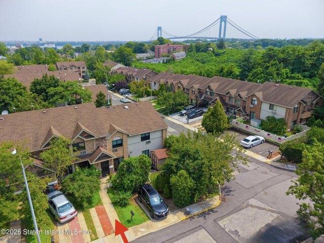 Hilldale Ct, Staten Island, Home For Sale