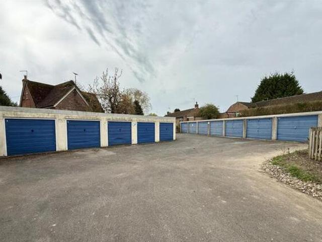 Hilldrop Close, Ramsbury, Garage For Sale