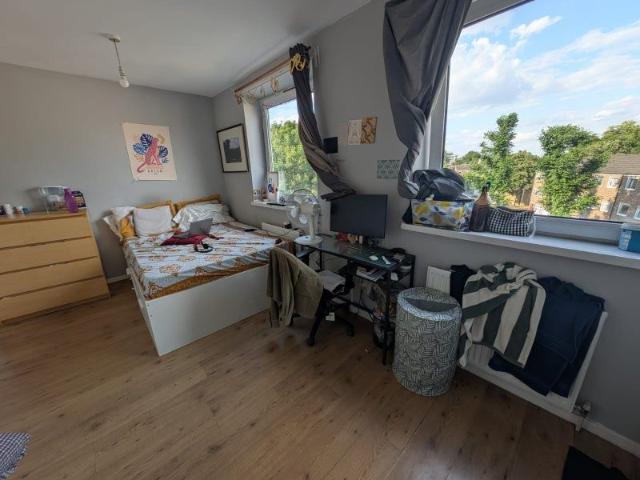 Hilldrop Crescent, London N7, Room to rent, £1,100 pcm | PrimeLocation