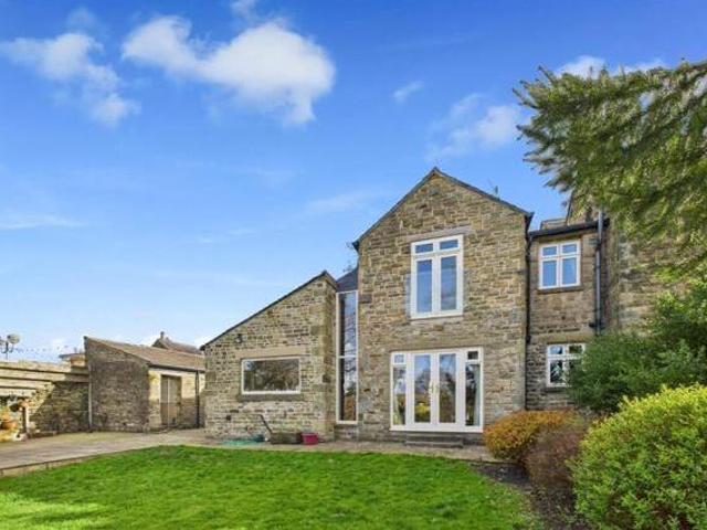 Hillfoot Road, Totley, 3 Bedroom House