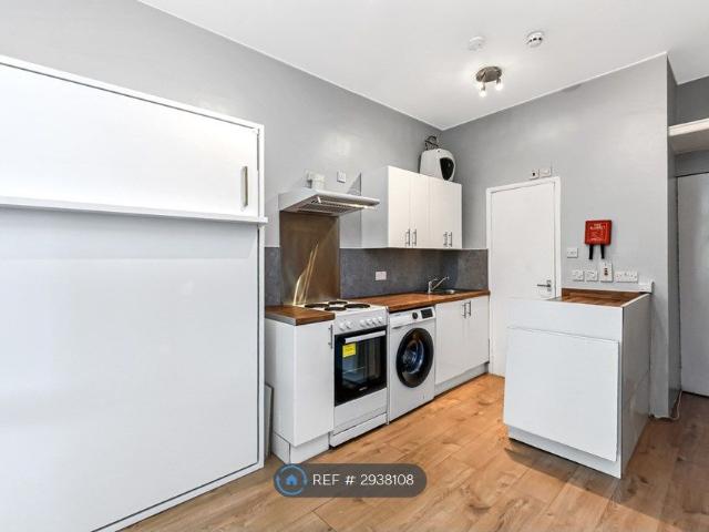 Hillfield Avenue, London N8, Studio to rent, £1,275 pcm | PrimeLocation