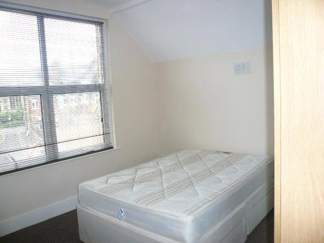 Hillfield Park, North West London N10, Room to rent, £700 pcm | PrimeLocation