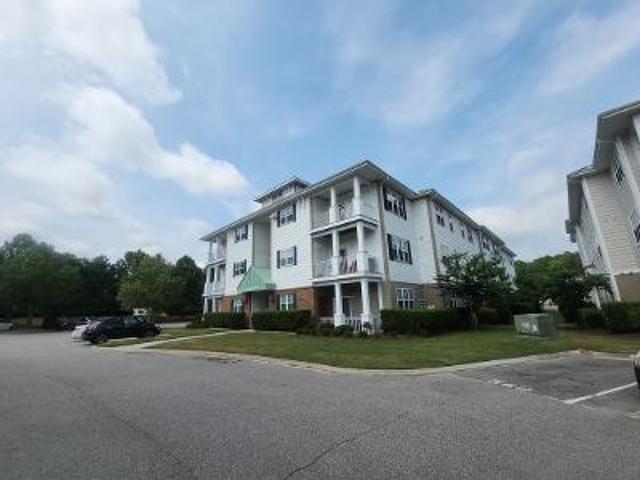 Hillingdon Bnd Apt 302