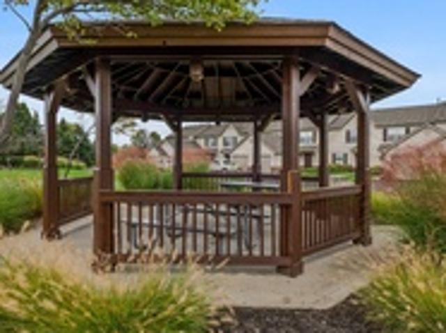 Hilliard Park Apartments