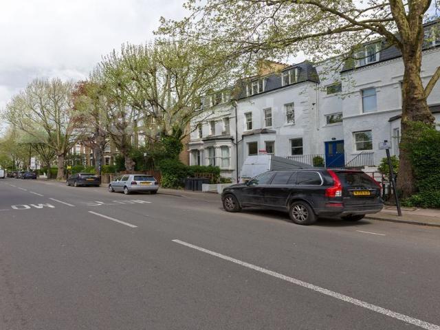 Hillmarton Road, Caledonian Road N7, 3 bed flat to rent, £3,142 pcm | PrimeLocation