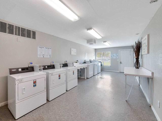 Hills at Oakwood 2 Bedroom Apartment for Rent at 4827 Jersey Pike, Chattanooga, TN 37416 Bonny Oaks Highway 58
