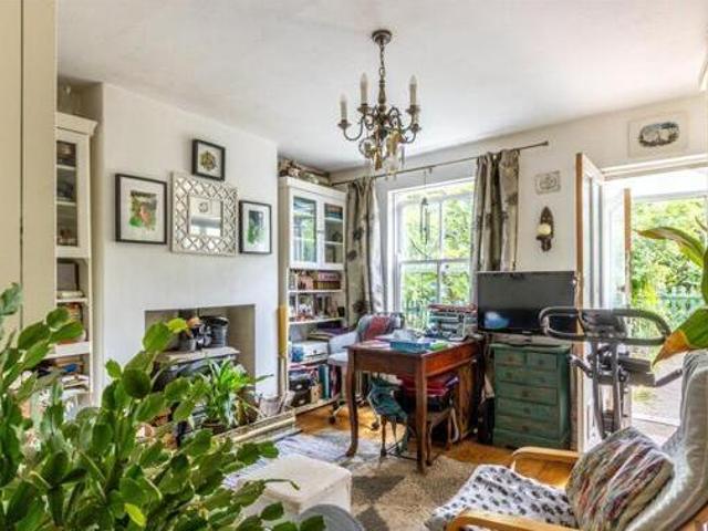 Hills Cottages, Bristol, 2 Bedroom Terraced