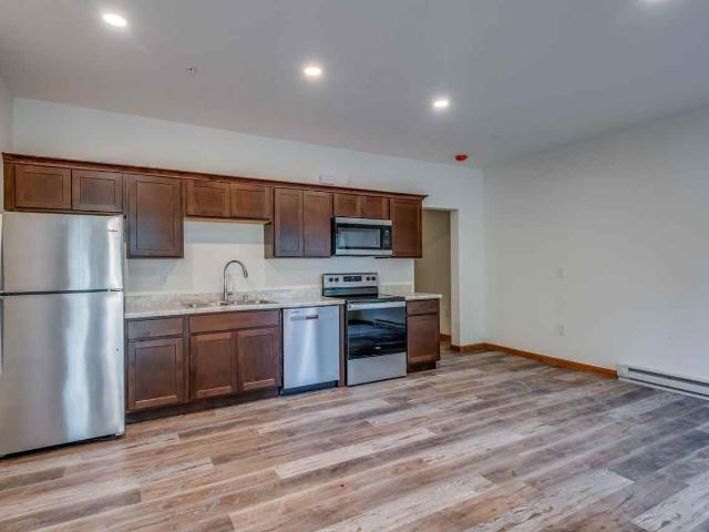 Hills of Wales Studio Apartment for Rent at 426 N Oak Crest Dr, Wales, WI 53183