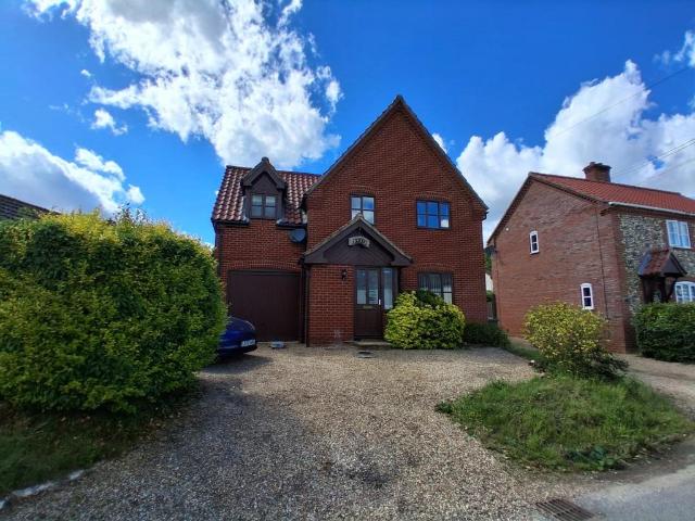 Hills Road, Saham Hills, THETFORD 4 bed house to rent £1,195 pcm £276 pw