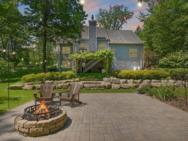 Hillsboro Cir, Milford, Home For Sale