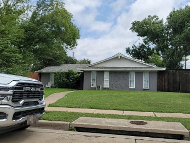 Hillsdale Ln