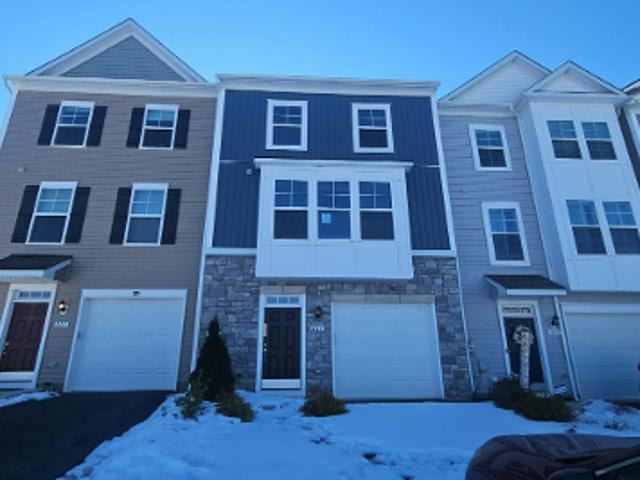 Hillsdale Place