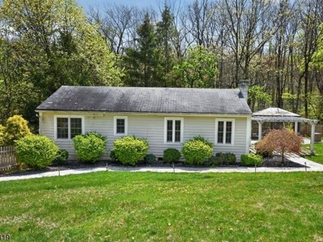 Hillside Ter, Lebanon, Home For Sale