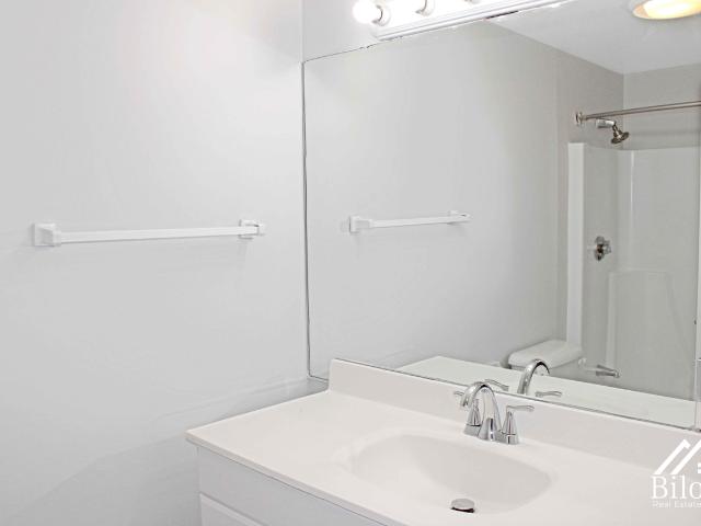 Hillside Terrace Apartments 3 Bedroom Apartment for Rent at 264 Fruit Hill Ave, North Providence, RI 02911