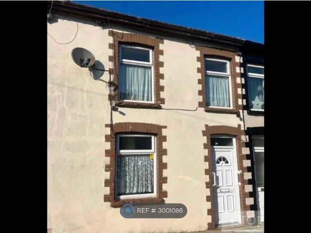 Hillside Terrace, Porth CF39, 3 bed terraced house to rent, £700 pcm | PrimeLocation