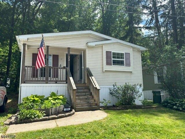 Hillside Vlg, Oxford, Home For Sale
