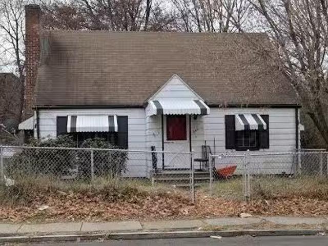 Hillside Ave