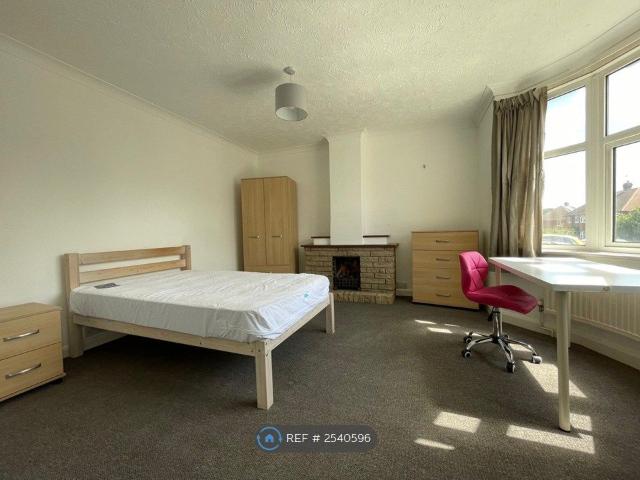Hillside Avenue, Canterbury CT2, Room to rent, £568 pcm | PrimeLocation