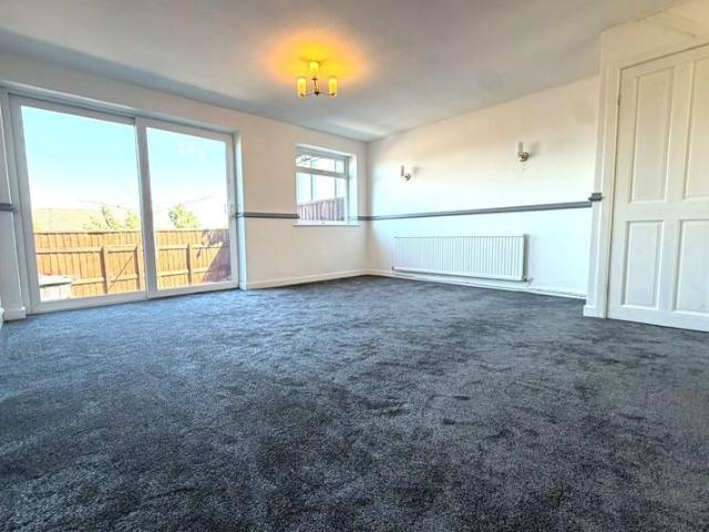 Hillside Close, Blackburn. Lancs. BB1 2BJ
