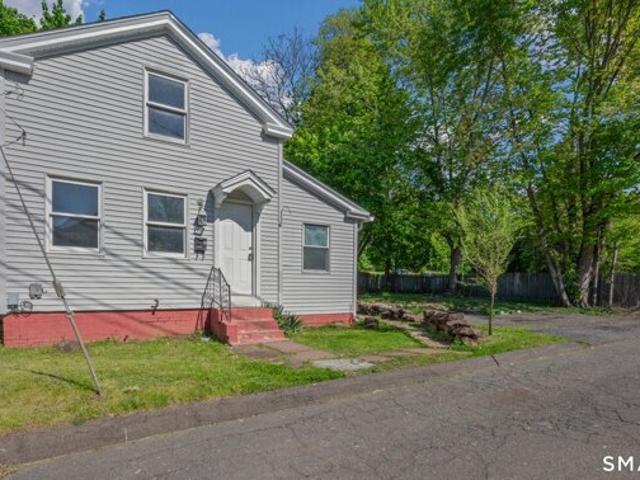 Hillside Ct, Middletown, Home For Sale