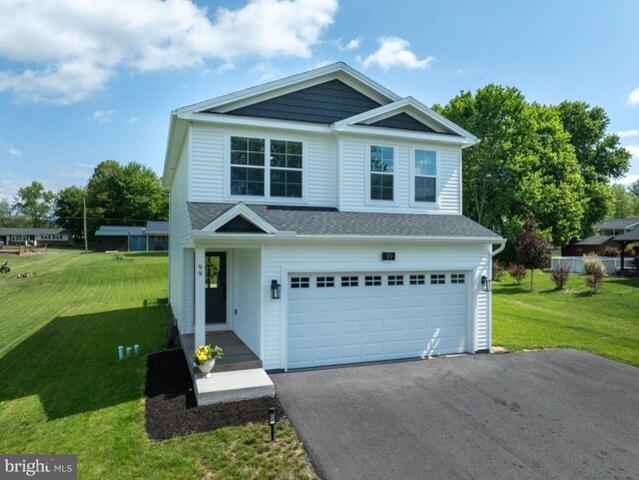 Hillside Dr, Lewistown, Home For Sale