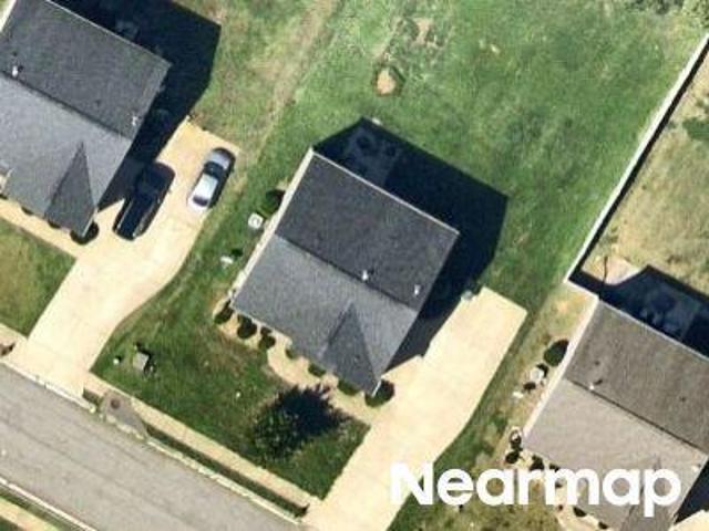 Hillside Oak Ln