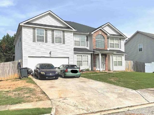 Hillside Oak Ln