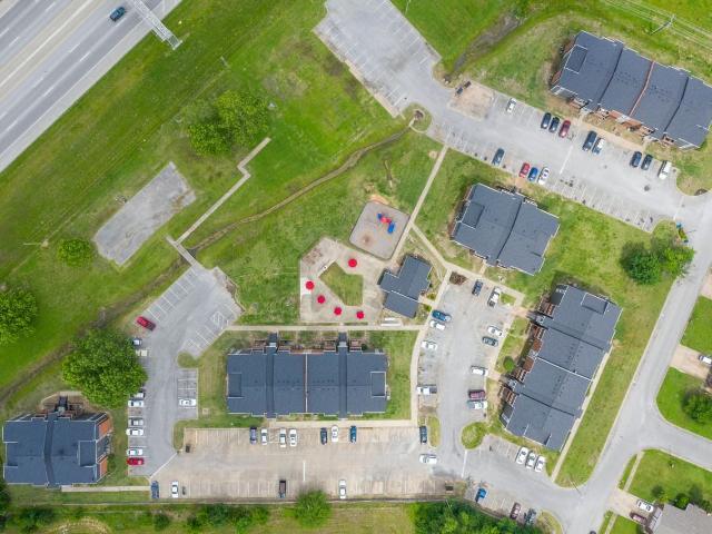 Hillside on Madison 2 Bedroom Apartment for Rent at 512 E Madison St, Broken Arrow, OK 74012