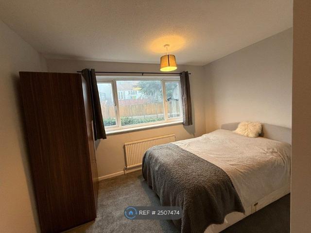 Hillside, Redditch B98, Room to rent, £545 pcm | PrimeLocation