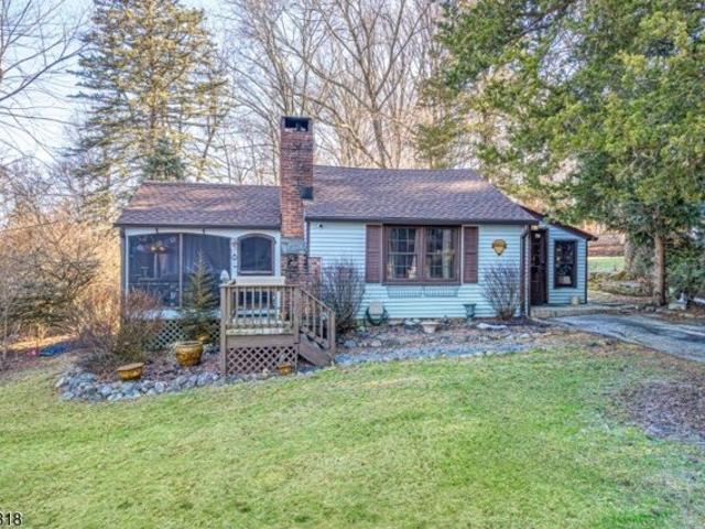 Hillspring Rd, Sparta, Home For Sale
