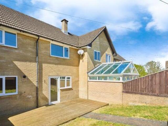 Hillrise Avenue, Ryde, 3 Bedroom Terraced