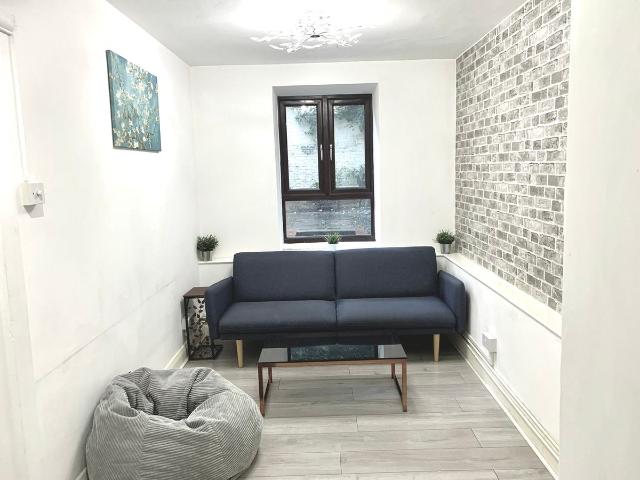 New Park Road, London SW2, 3 bed flat to rent, £2,650 pcm | PrimeLocation