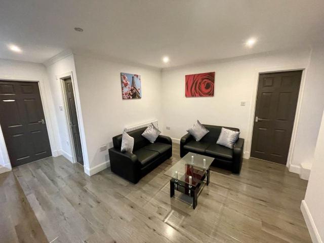 Hilltown, Dundee DD3, 2 bed flat to rent, £700 pcm | PrimeLocation