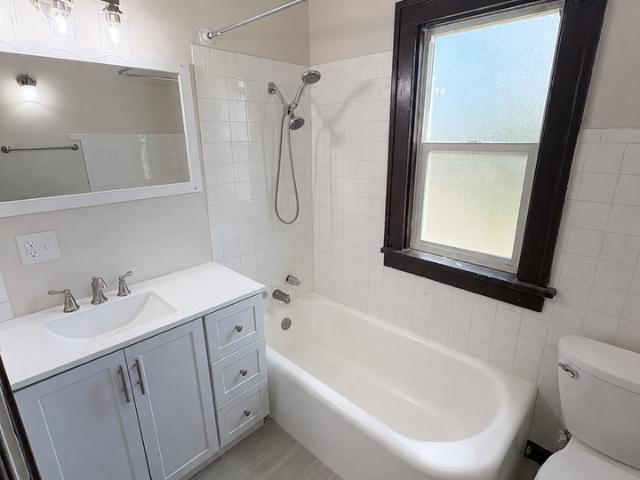 Hilltop Capital 564 1 Bedroom Apartment for Rent at 564 S 35th St, Omaha, NE 68105