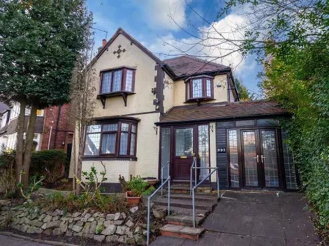 Hilltop Dental Spa, 1007 Bristol Road South, Turves Green, B31 2QU, United Kingdom | 3 bed apartment for rent #167147733 | Rentberry
