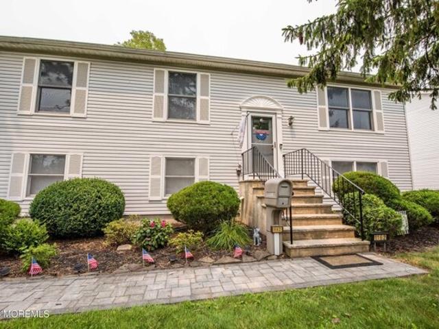 Hilltop Dr, Wall, Home For Sale
