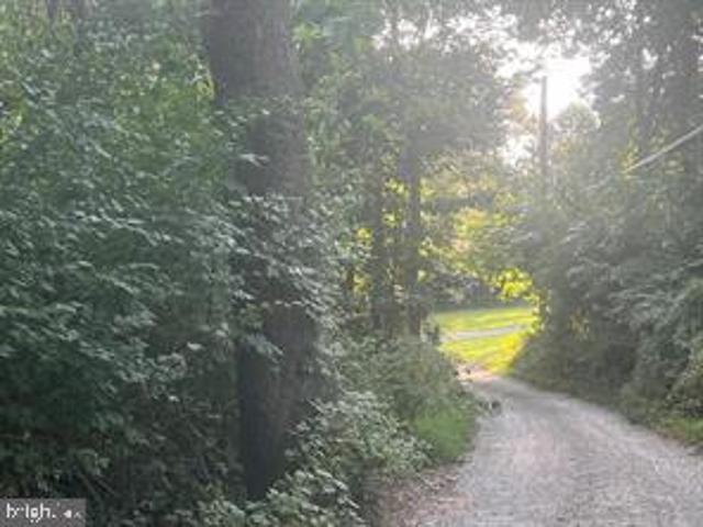 Hilltop Road