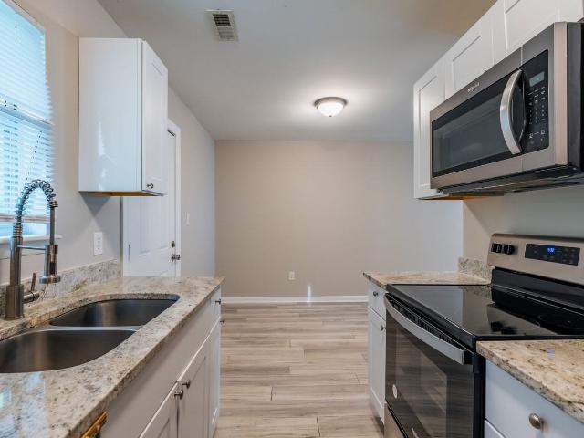 Hilltop Townes 2 Bedroom Apartment for Rent at 600 Hilltop Dr, Raleigh, NC 27610 Southeast Raleigh