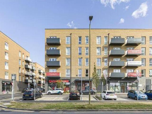 Hilltop Way, Hatfield, 2 Bedroom Flat