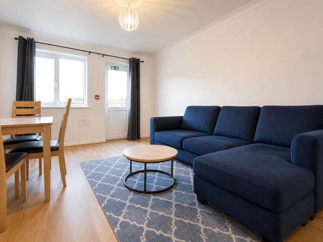 Hillview Drive, Thamesmead SE28, 4 bed terraced house to rent, £2,500 pcm | PrimeLocation
