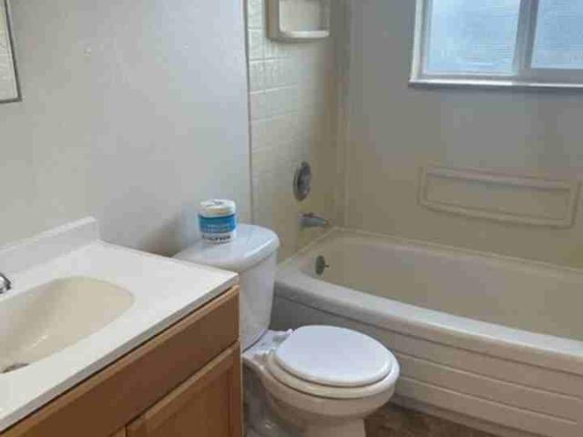 Hipkins Court Apartments 1 Bedroom Apartment for Rent at 8605 Hipkins Rd Sw, Lakewood, WA 98498 Central Lakes
