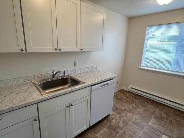 Hipkins Court Apartments 2 Bedroom Apartment for Rent at 8605 Hipkins Rd Sw, Lakewood, WA 98498 Central Lakes