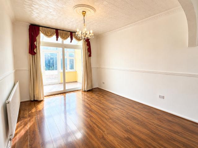 Hipswell Highway, Coventry CV2, 3 bed terraced house to rent, £1,200 pcm | PrimeLocation