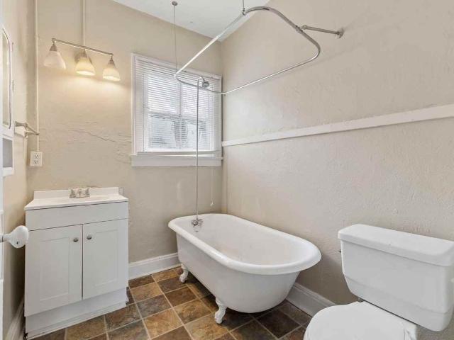 Historic Audubon Court Studio Apartment for Rent at 5703 E Washington St, Indianapolis, IN 46219 Irvington
