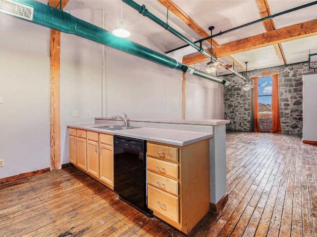 Historic Downtown Lofts on Main 2 Bedroom Apartment for Rent at 400 N Main Ave, Sioux Falls, SD 57104 Downtown Sioux Falls