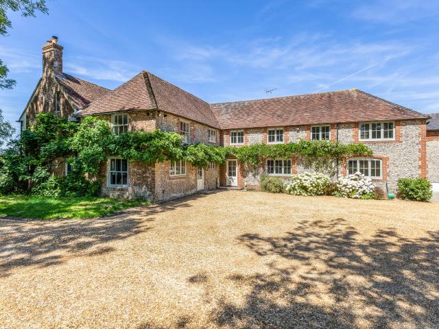 Historic Hampshire Farmhouse in the South Downs National Park